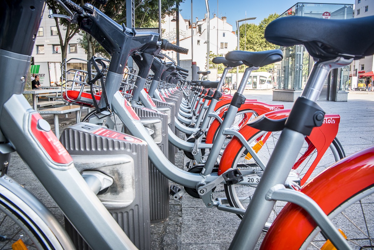 À Lyon, le Vélo'v nouveau est arrivé ! Et il ne fait pas que des ...